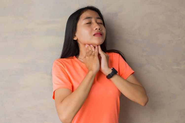 Varises Esofagus: Obat, Penyebab, Gejala, dll. | Hello Sehat