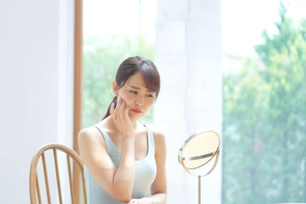 Moon Face: Obat, Penyebab, Gejala, dll. | Hello Sehat