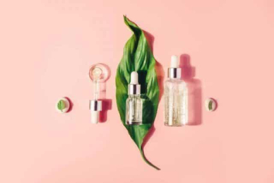 Perbedaan Essence dan Serum dalam Pemakaian Skincare