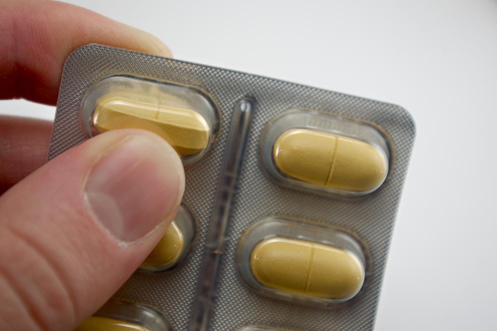 Primakuin: Kegunaan, Dosis, Efek Samping - Hello Sehat