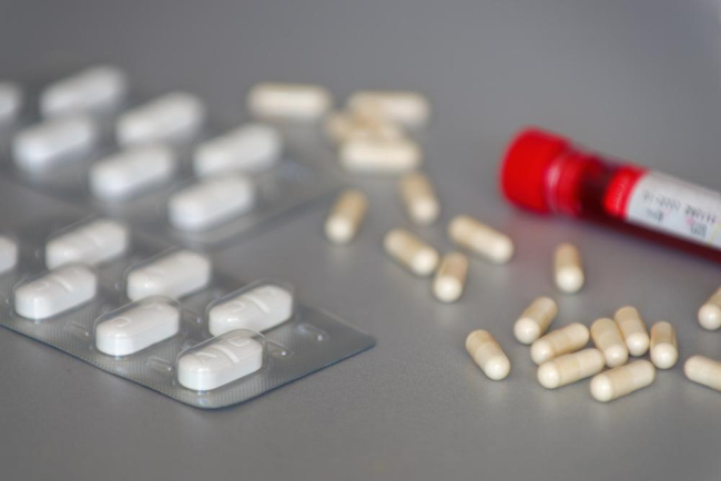 Fosfomisin Trometamol: Kegunaan, Dosis, dan Efek Samping - Hello Sehat