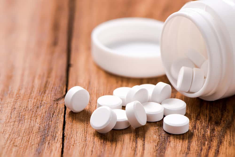 Chlorpromazine: Kegunaan, Dosis, Efek Samping, dll. - Hello Sehat