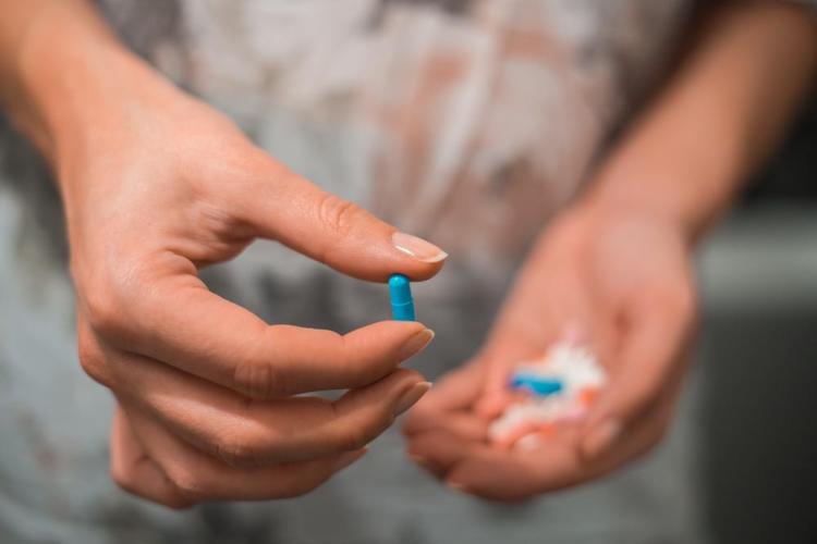 Pentoxifylline: Kegunaan, Dosis, Efek Samping, dll. - Hello Sehat