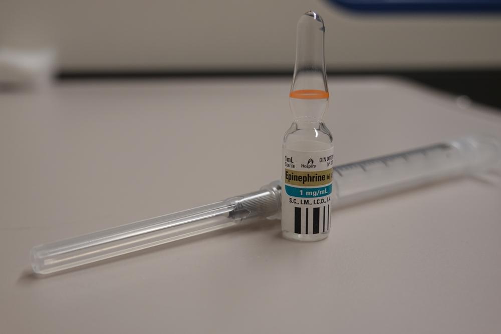 Epinefrin: Kegunaan, Dosis, Efek Samping - Hello Sehat
