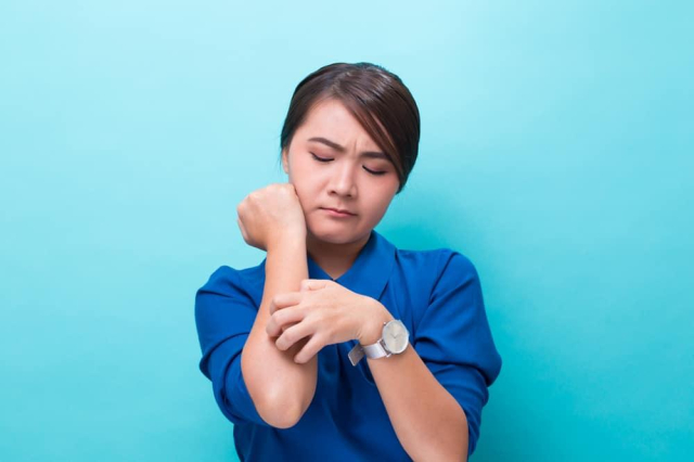 Itrakonazol: Kegunaan, Dosis, Efek Samping - Hello Sehat