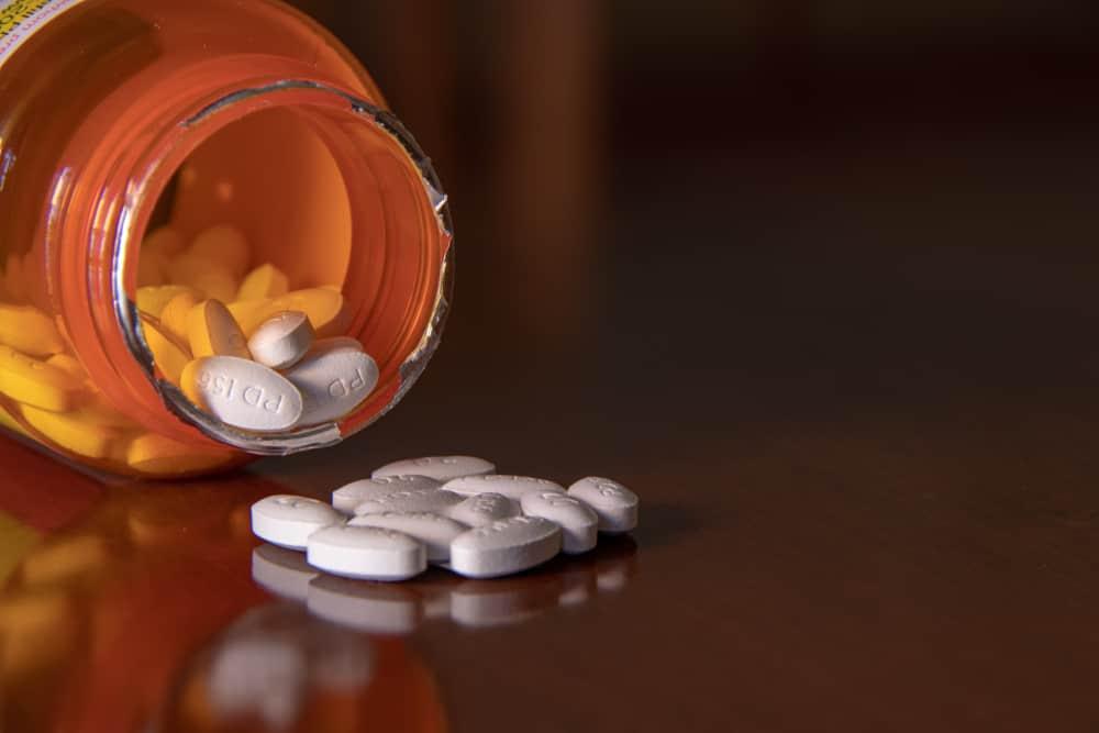 Atorvastatin: Kegunaan, Dosis, dan Efek Samping, dll