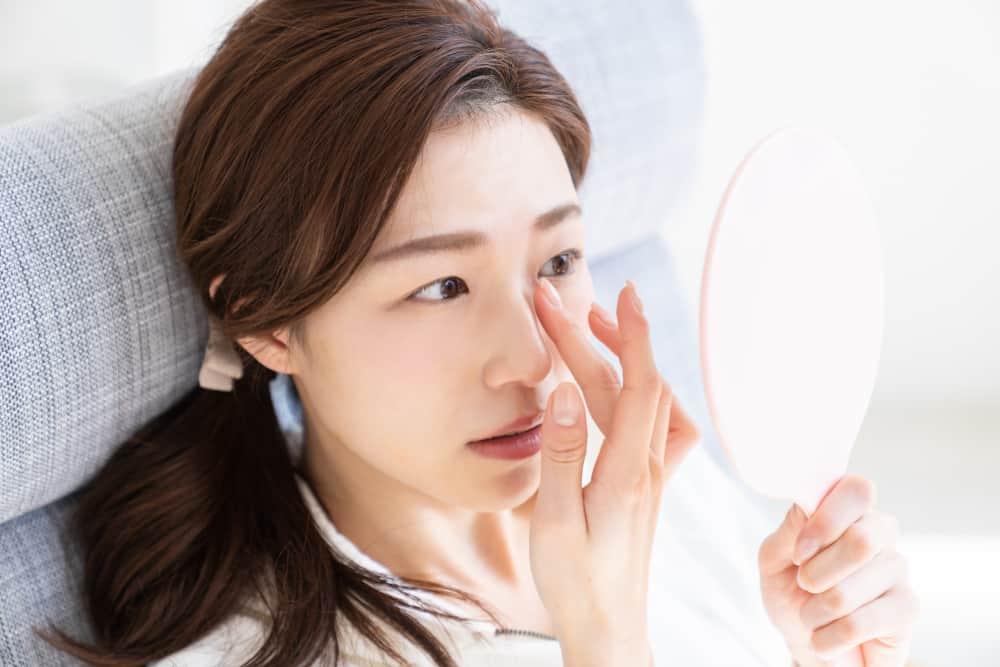 Isotretinoin: Kegunaan, Dosis, Efek Samping, Aturan Pakai • Hello Sehat
