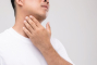 7 Penyebab Munculnya Benjolan di Leher - Hello Sehat