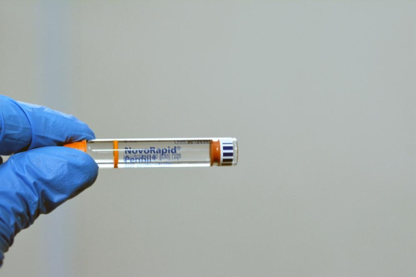 Novorapid: Kegunaan, Dosis, Efek Samping, dll. - Hello Sehat