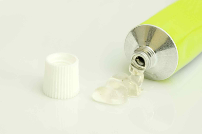 Obat Topikal, Kenali 10 Jenis Beserta Fungsinya - Hello Sehat