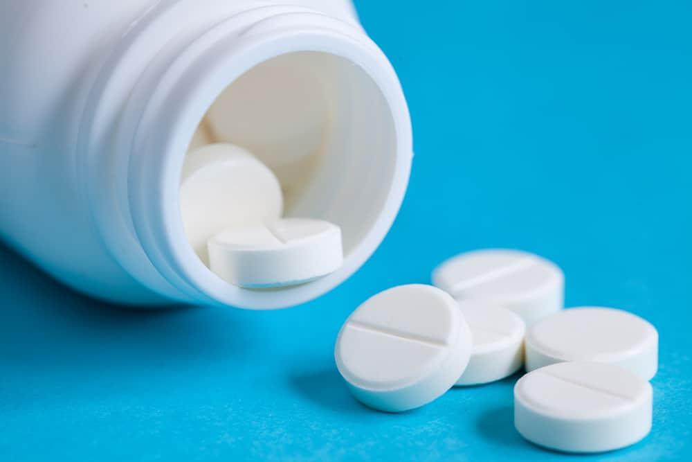 Famocid: Kegunaan, Dosis, Efek Samping - Hello Sehat