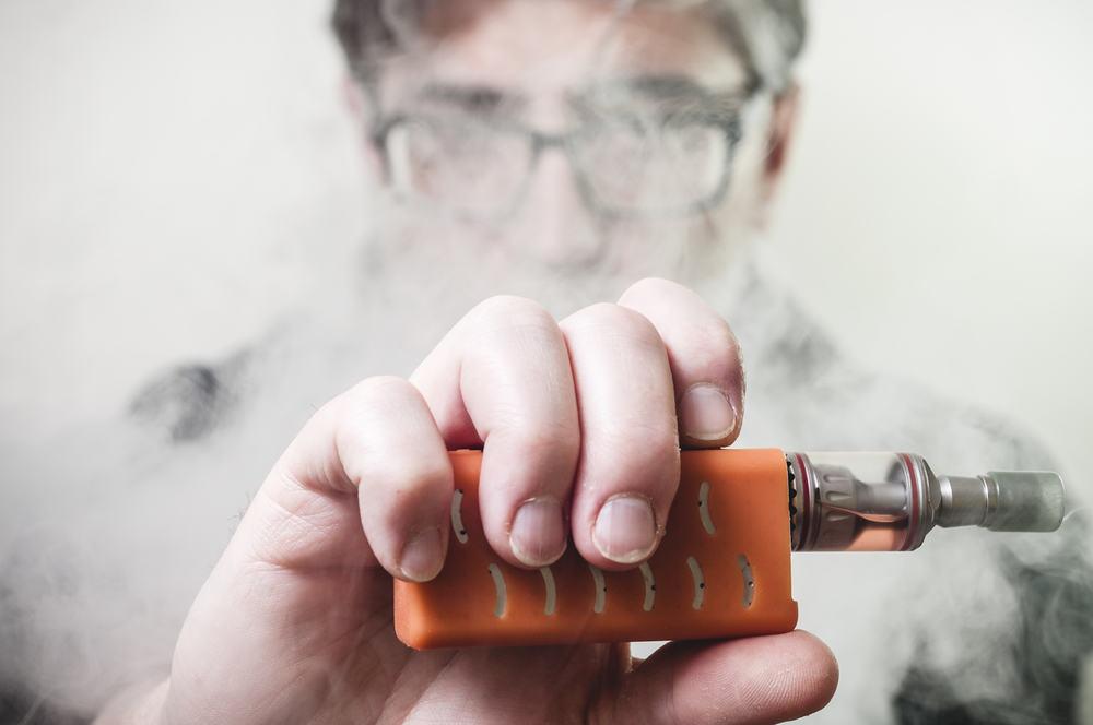 Vape (Rokok Elektrik): Kandungan dan Bahayanya - Hello Sehat