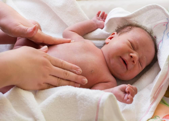 Atresia Bilier: Gejala, Penyebab, Pengobatan, dll. - Hello Sehat