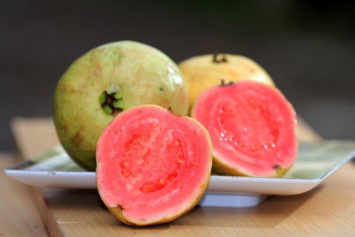 15 Manfaat Jambu Biji untuk Sistem Imun hingga Atasi DBD