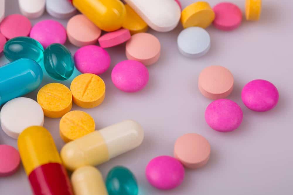 Berapa Lama Obat Bereaksi dalam Tubuh? - Hello Sehat