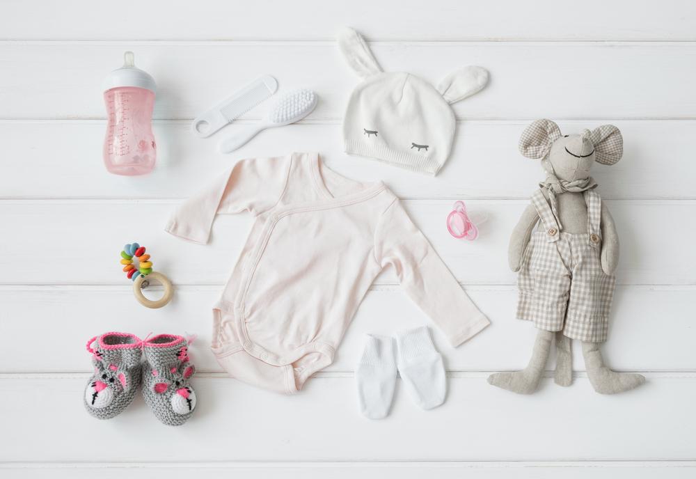 13 Daftar Perlengkapan Wajib untuk Bayi Baru Lahir - Hello Sehat