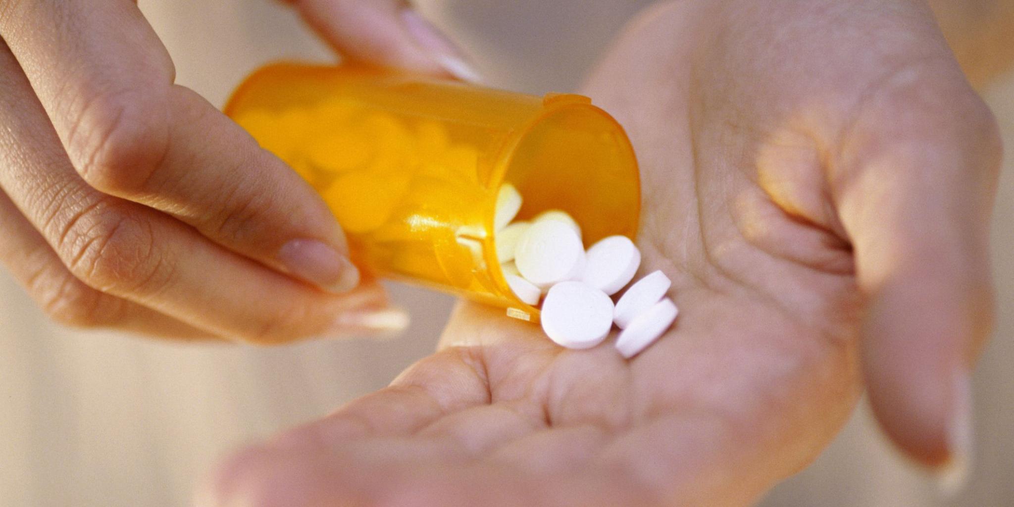 Dumolid: Kegunaan, Dosis, dan Efek Samping - Hello Sehat