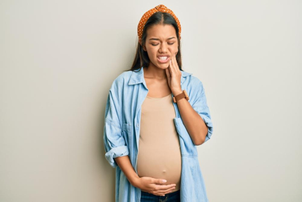 Gampang Sakit Gigi Saat Hamil, Apa Sebabnya? - Hello Sehat