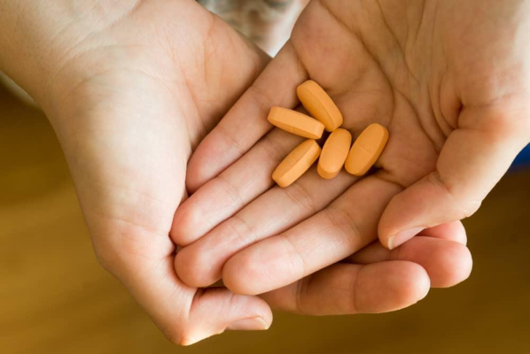 Glucovance: Kegunaan, Dosis, Efek Samping - Hello Sehat