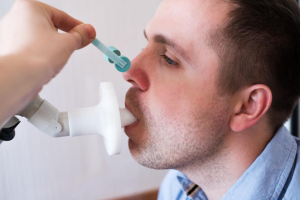 Tes Spirometri: Tujuan, Cara Kerja, dan Hasil - Hello Sehat