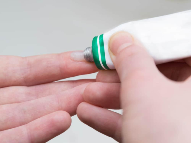 Garamycin: Kegunaan, Dosis, Efek Samping, dll. - Hello Sehat