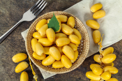 7 Manfaat Kurma Muda yang Sayang Dilewatkan - Hello Sehat