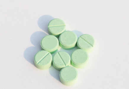 Promag Tablet: Kegunaan, Dosis, Efek samping | Hello Sehat