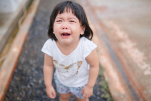 Ciri-Ciri Anak Autis yang Paling Bisa Dikenali - Hello Sehat