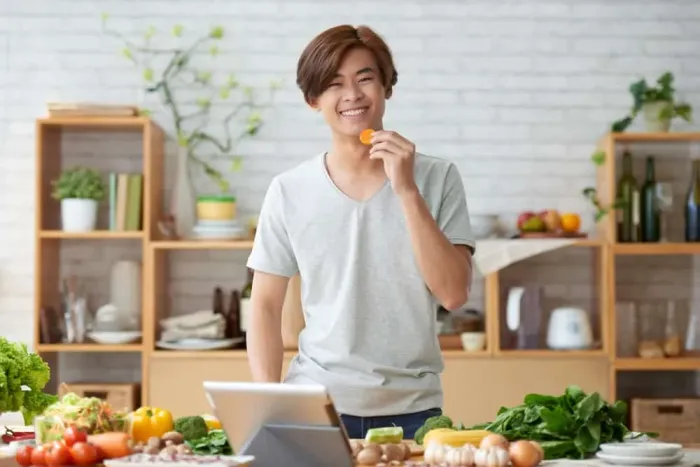 Panduan Pola Makan Sehat untuk Usia Remaja - Hello Sehat