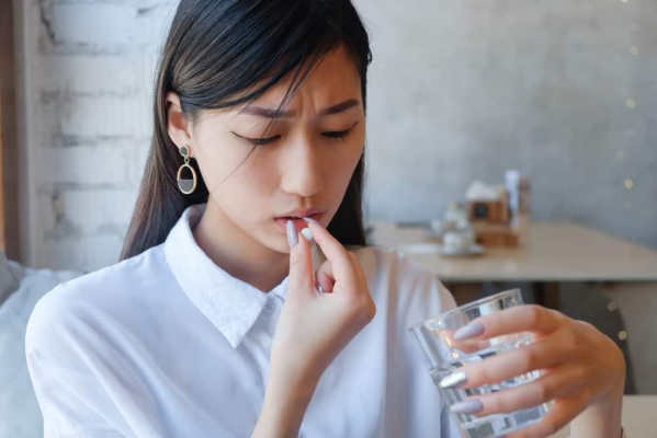 Pilihan Obat Amandel Bengkak, dari Dokter dan Alami (Rumahan)