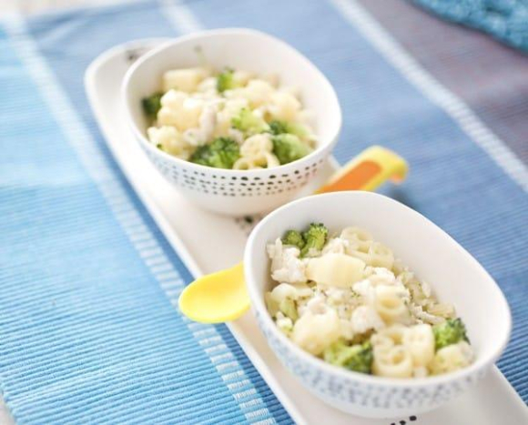 Camilan Bayi Usia 6 Bulan ke Atas yang Bergizi - Hello Sehat