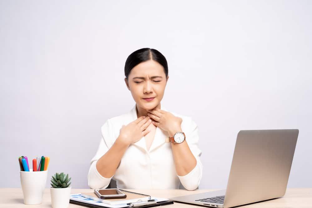 Sariawan di Tenggorokan: Penyebab, Gejala, dan Pengobatan