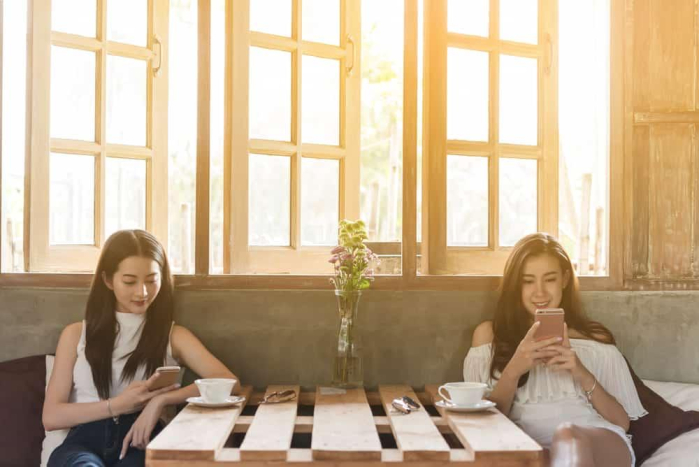 Kecanduan Media Sosial: Gejala, Penyebab, Pengobatan, dll.