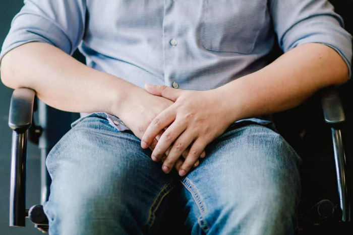 Varikokel: Gejala, Penyebab, Pengobatan, dll. - Hello Sehat