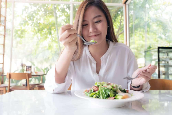 Manfaat Peterseli yang Baik untuk Kesehatan • Hello Sehat