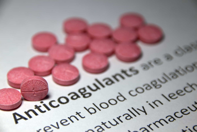 Rivaroxaban: Kegunaan, Dosis, Efek Samping, dll. - Hello Sehat