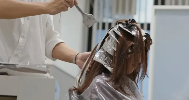 Kenali Ciri-Ciri Alergi Cat Rambut dan Cara Mengatasinya