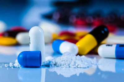 Antibiotik: Kegunaan, Cara Kerja, Golongan, dll. - Hello Sehat