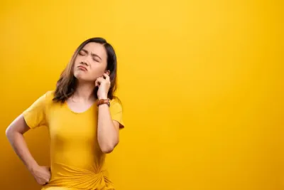 9 Penyebab Benjolan di Belakang Telinga yang Mungkin Terjadi