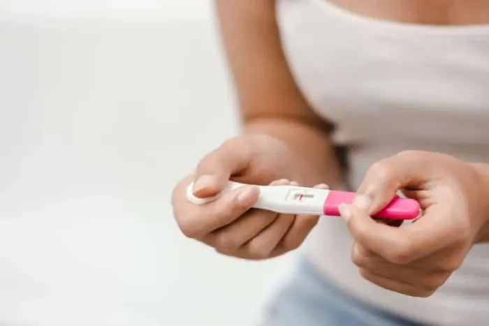 Bagaimana Cara Menggunakan Alat Test Pack Sendiri? - Hello Sehat