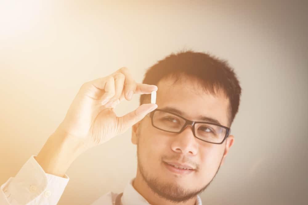 Suplemen Hormon Testosteron untuk Pria • Hello Sehat