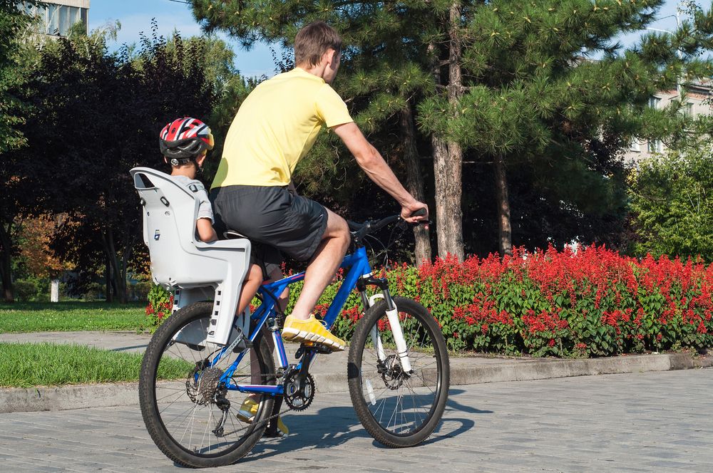 Membonceng Anak Naik Sepeda yang Aman dan Nyaman • Hello Sehat
