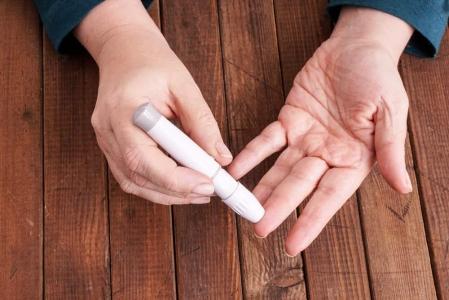 Hiperglikemia: Gejala, Penyebab, dan Pengobatan