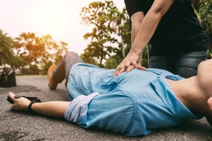 12 Pertolongan Pertama Paling Dasar yang Perlu Anda Kuasai