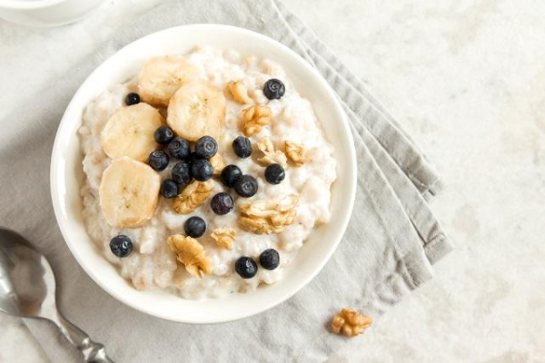 3 Manfaat Oatmeal untuk Diabetes, Benarkah Bermanfaat? | Hello Sehat