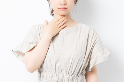 Mengenal Fungsi Laring Selain Memproduksi Suara - Hello Sehat