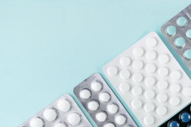 Propranolol: Kegunaan, Dosis, dan Efek Samping - Hello Sehat