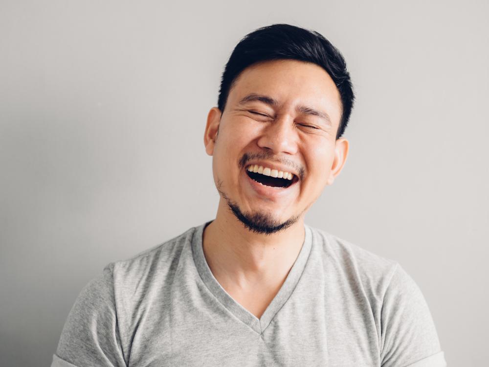 Mengenal Fungsi Laring Selain Memproduksi Suara - Hello Sehat