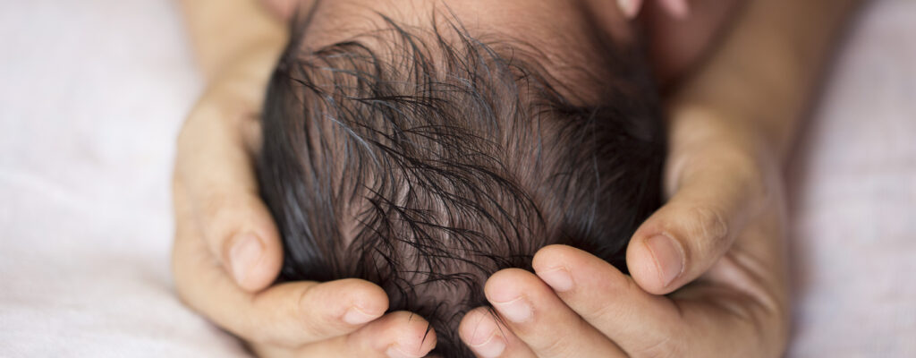 10 Rekomendasi Minyak untuk Melebatkan Rambut Bayi - Hello Sehat