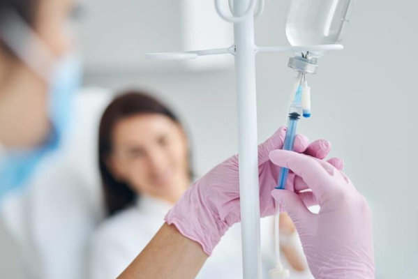 Terapi IVIg: Manfaat, Prosedur, Efek Samping, dll. - Hello Sehat